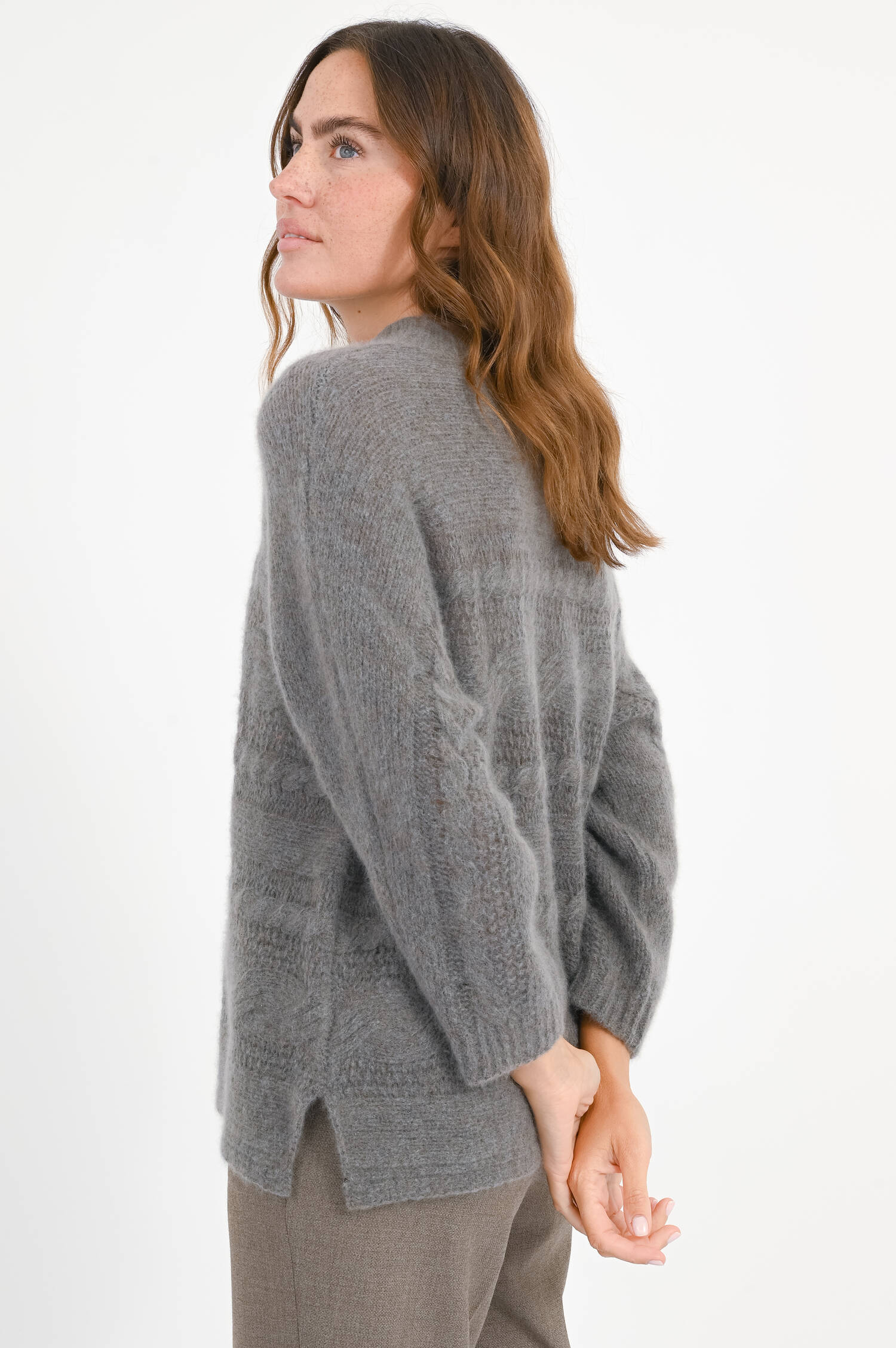 Cashmere-Mix Pullover mit Strick-Design in Ash